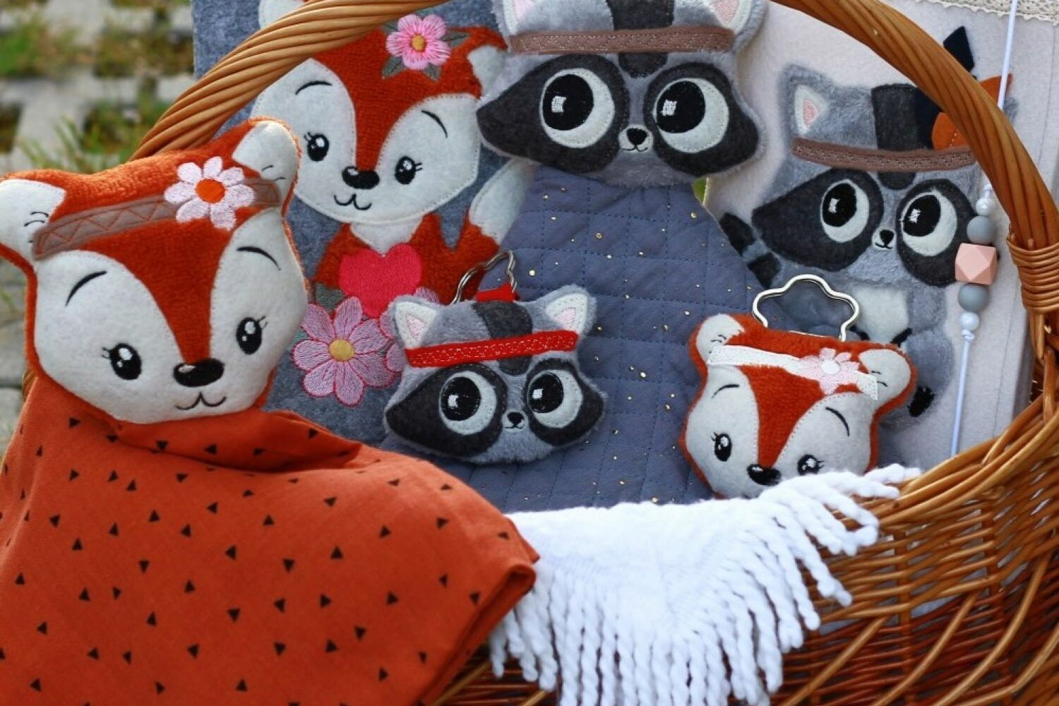 Kostenlose Stickdatei: Baby Set „Fuchs und Waschbär“ - Snaply Magazin