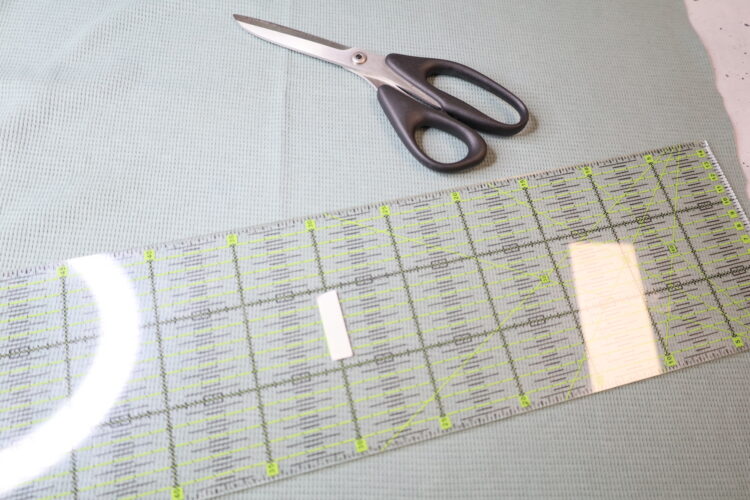 Easy Loop mit Twist nähen – kostenloses Schnittmuster - Snaply Magazin