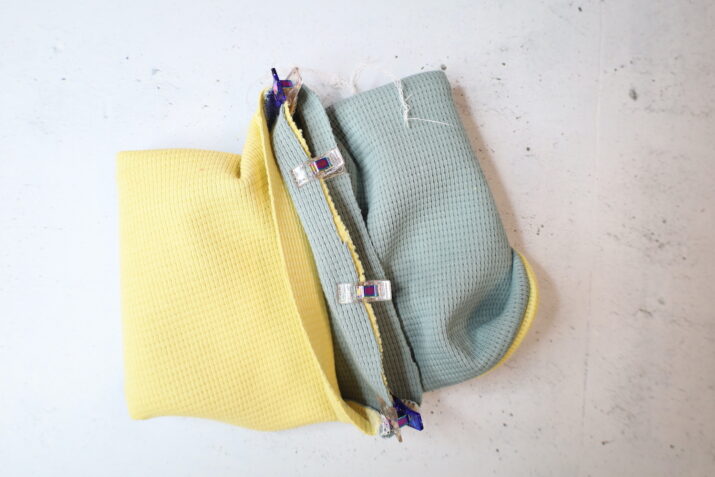 Easy Loop mit Twist nähen – kostenloses Schnittmuster - Snaply Magazin